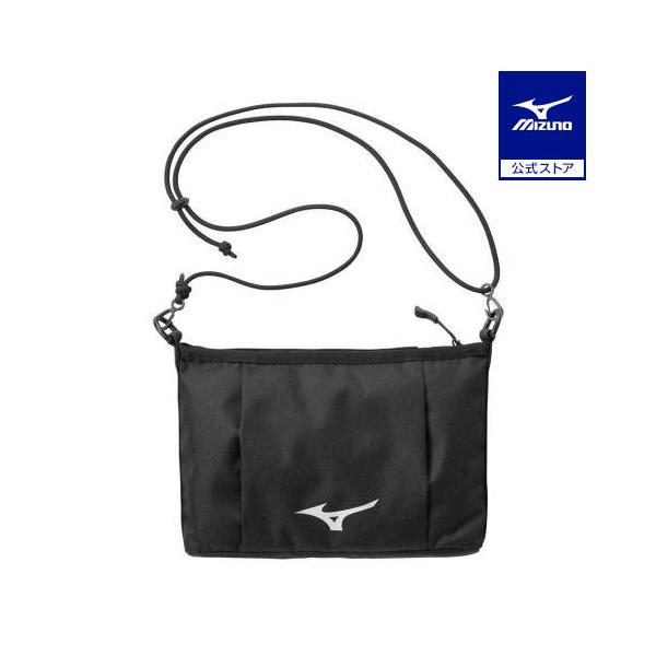 単独使用もドッキング使用も可能な便利なサコッシュベーシックカラーにシーズングラフィック新登場※カラー93：プリント生地がランダムに裁断されるため、製品によってデザインが異なります。