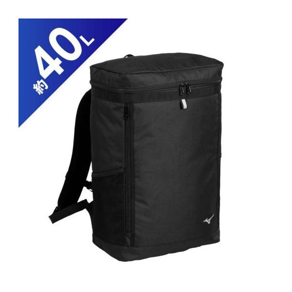 40Lの大容量。PCもスマートに収まる人気のボックス型バックパック。