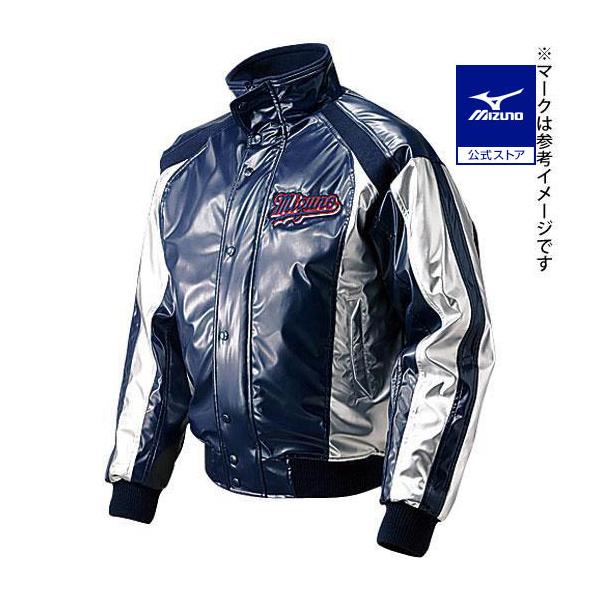 ブレスサーモ使用で冬でも発熱！※胸マークはサンプルであり、お届けの商品には入りません。予めご了承ください。