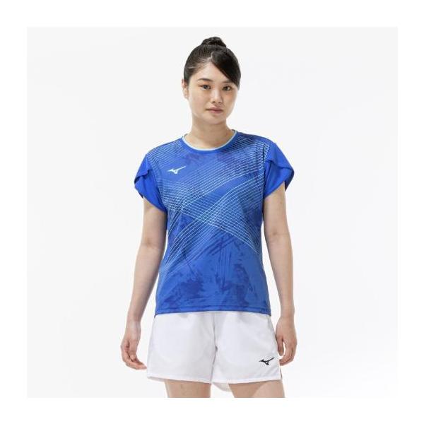 爽やかな配色のゲームシャツ。