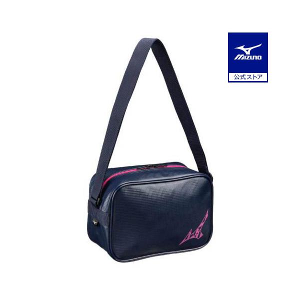 雨や汚れに強い合皮素材のショルダーバッグ