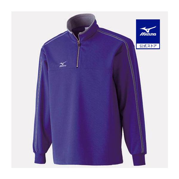 サイドラインがアクセントのウォームアップハーフジップシャツ。