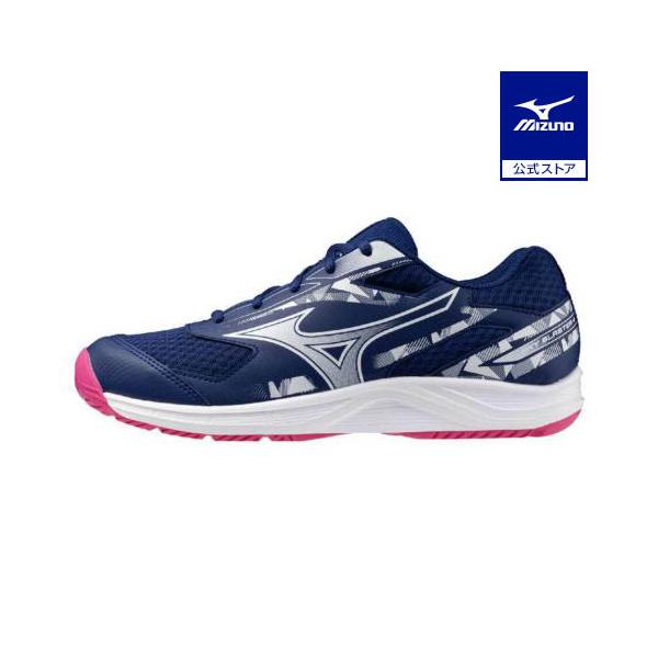 屈曲しやすいソールはそのままに、通気性とデザイン性をアップデートしたエントリーモデル。 バドミントンシューズ