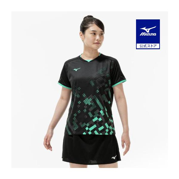 吸汗速乾性を備えたグラフィックゲームシャツ。