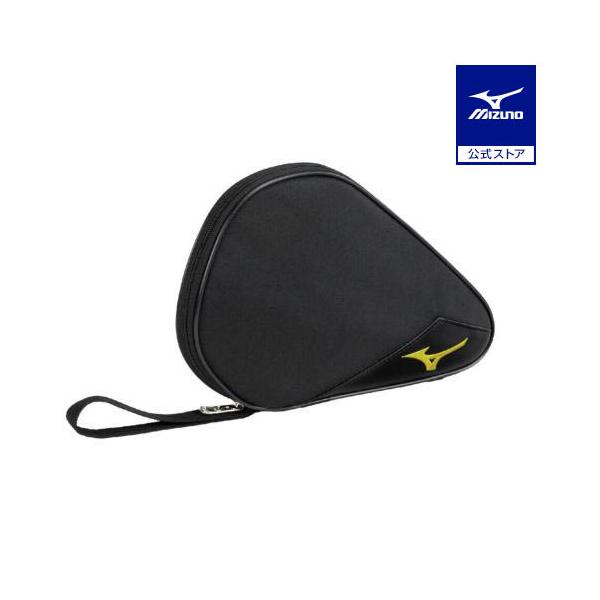 定番の1枚入り、コンパクトサイズケース。ベーシックな色に加え、グラフィックデザインも新登場、環境に配慮したリサイクル生地を使用。