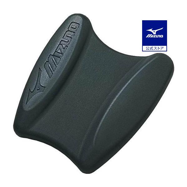 ビート板です。初期の泳ぎの練習に。