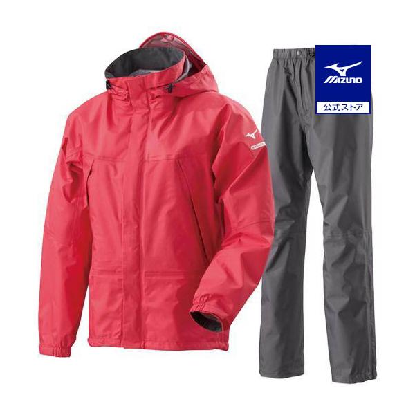 100洗撥水に代表される確かなスペックの定番レインスーツ。デザインをリニューアル。