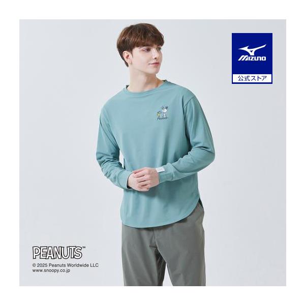 ヘルシーライフをPeanutsアイテムと共に！左胸にはユーモラスな表情のSNOOPYとクールなWOODSTOCKの刺繍入り！Anti-Sweat素材を使用したユニセックスサイズのTシャツ。