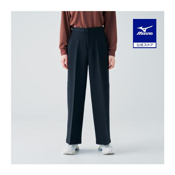 ウールの様に温かみのある素材で真冬に着用できるパンツ。ウールのような肌触りでありながら、家庭洗濯が可能なポリエステル素材を使用した　ゆとりのあるワイドシルエットのパンツ。ウエストは後ろがゴムになっているので長時間履いていてもラクチンで、家庭...