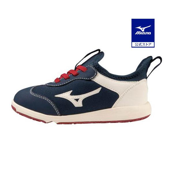 履いてすぐ飛び出したい！走り回りたい！子供の気持ちに寄り添うスリッポンタイプ登場。子供靴 子供用 幼児 保育園 幼稚園 運動会 発表会 入園 卒園 男の子 女の子 シンプル かわいい おしゃれ かっこいい 誕生日 ギフト プレゼント 贈り物...