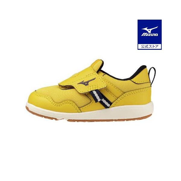 もっと遊ぼう、もっと動こう！圧倒的な履かせやすさを追求した、特許取得のピットイン構造。