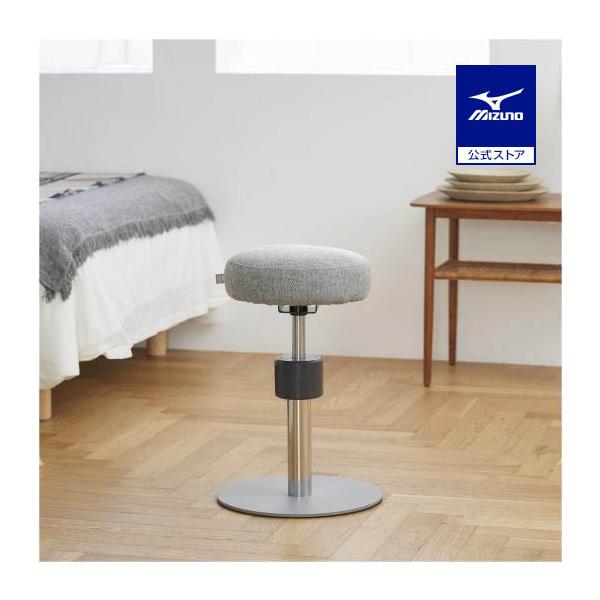 「みまもる」ことで健康寿命を伸ばすことをサポート！座ってゆっくり上下するだけきついスクワットをやさしくサポートする機能はそのままにみまもり機能付き！スマホ専用アプリサービスのご利用で、最大5名の方がみまもることができます。トレーニング なが...