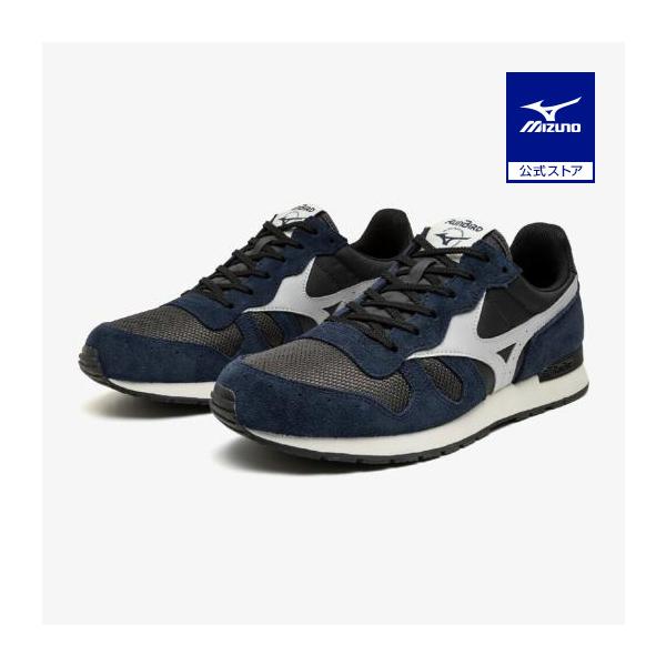 1987年に生まれたランニングシューズの礎を築いた「AIR MEDAL SX」を復刻したモデル。