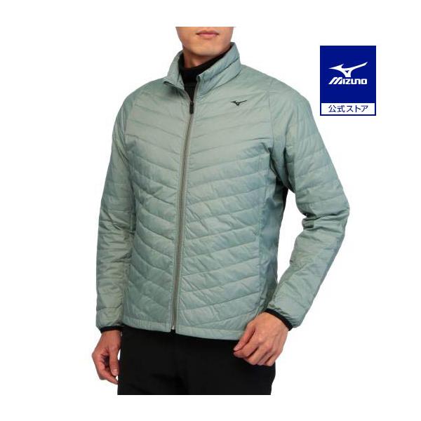 ブレスサーモを使用したムーブダウン。肩から脇のストレッチリブが効果的で動きやすい。【リサイクル素材】この商品には、リサイクルナイロン繊維が30％以上使用されています。