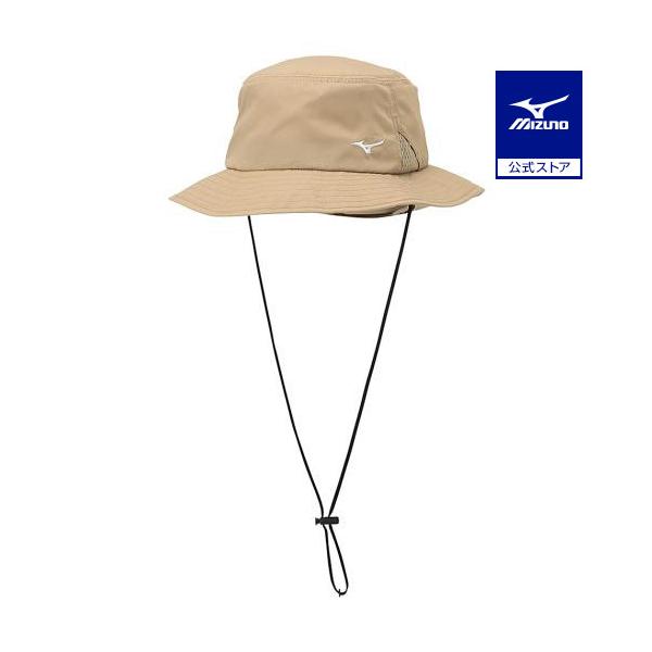 UVカット素材を使用し、首の日焼け防止用のシェード部も収納できる。パッカブルで持ち運びにも便利！サングラスキーパー付き。アジャスター機能付きで調整可能です。