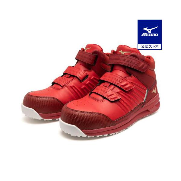 強靭ハイカット。エンボス加工が印象的な人工皮革を全面に採用。３本ベルトのデザインに、心強い防塵性能を秘めたハイカット。 ※お客様のお使いのパソコンの環境によって実物と多少の色の見え方が異なります。