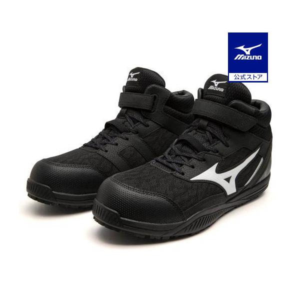 素足感覚とクッション性を両立させたDIIソール搭載のハイカットタイプ。スマートなシルエットで素足感覚で履きこなせる1足