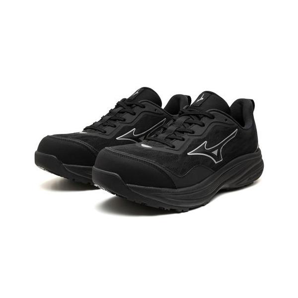 ハードな現場に厚底クッションMIZUNO ENERZY NXT採用の厚底ソールで1日中働くワーカーをクッション性でサポート。