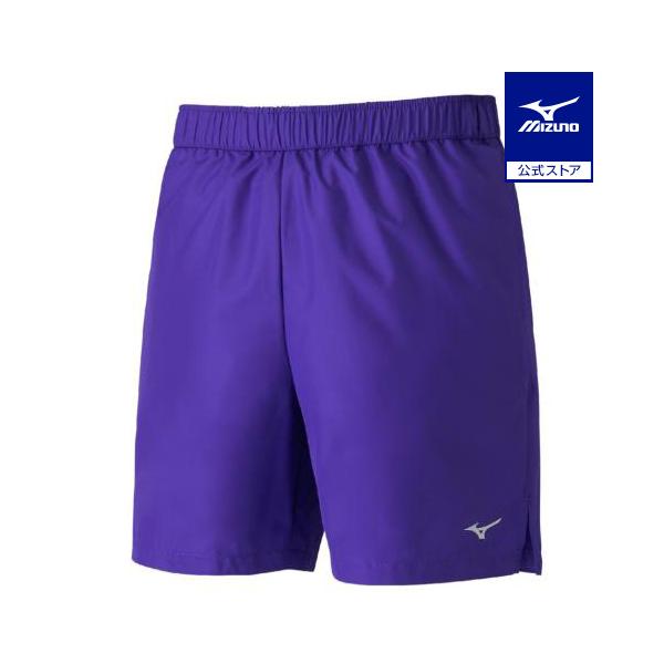 スイムチームアパレルで使用している、撥水性のあるマイクロフト素材のショートパンツです。