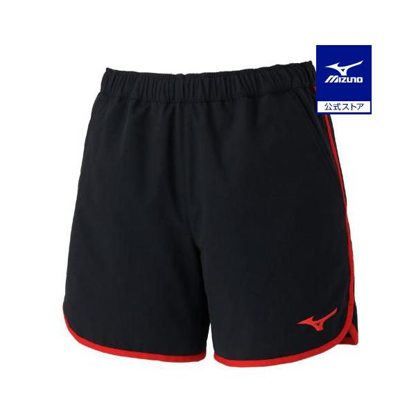 撥水ストレッチ布帛素材を使用したショートパンツ