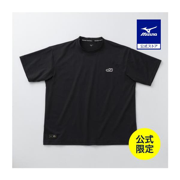 モレリア40周年記念限定商品。モレリアの歴史を彩った名品たちを、ワッペンTシャツでリバイバル。モレリアとミズノテクノロジーの結晶であるMIZUNO WAVEが融合したモレリアウエーブをワッペンで再現し、左胸に加工した限定Tシャツ。