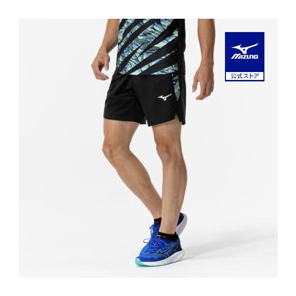 シーズンモチーフのプリント入りのプラクティスパンツ。