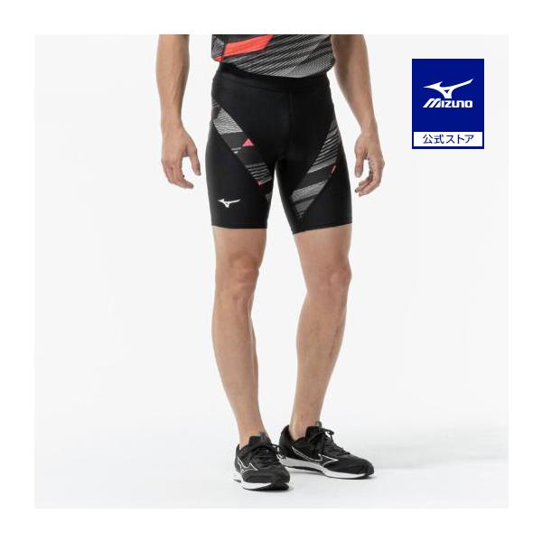 シーズンモチーフのプリント入りのハーフタイツ。MTC着用モデル。