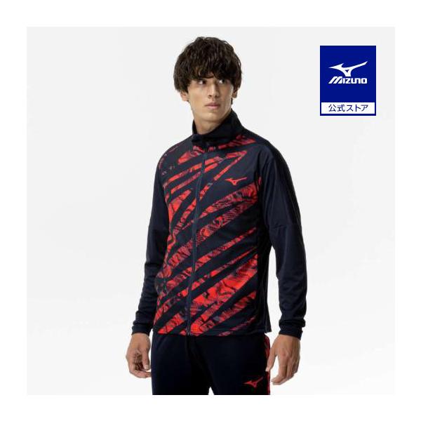 柔らかな風合いで動きやすいウォームアップジャケット。