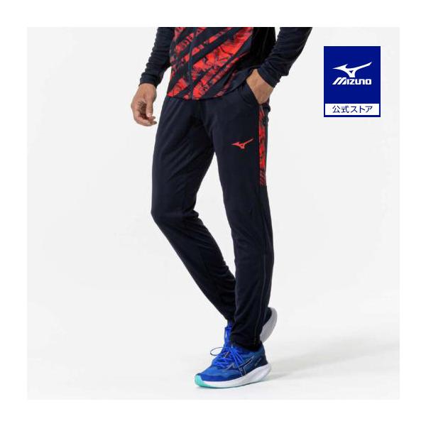 柔らかな風合いで動きやすいウォームアップパンツ。