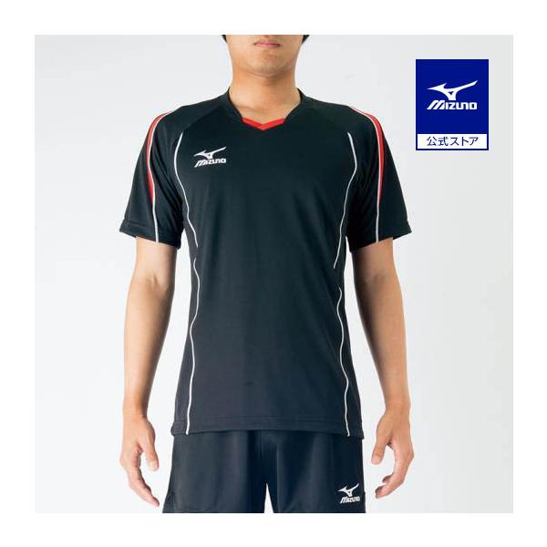 汎用性の高いプラクティスシャツ。