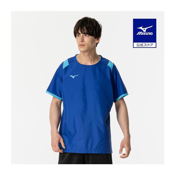 シンプルで着用しやすいデザインのバレーボール用ピステ。