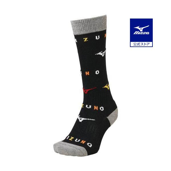 アクティブでスポーティーな、ボーイズロングソックス。