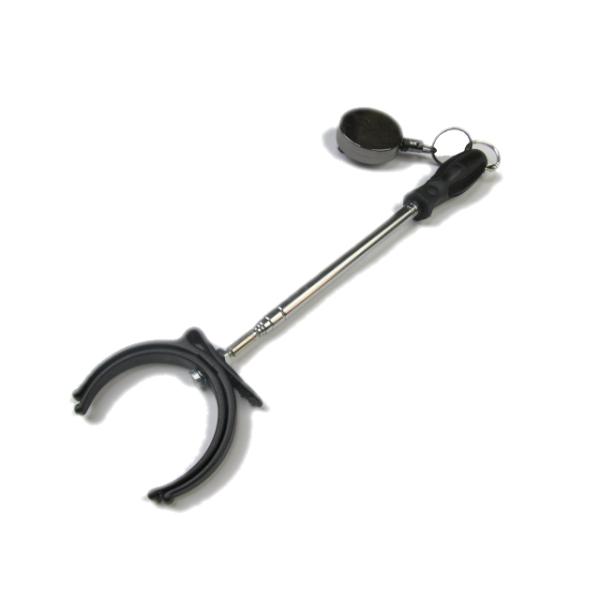 ●ボールを拾うために毎回深くかがんだり、普段より腰を落とさないで済みます。●全長は約26cm、幅約7cm、伸ばすと全長が約50cmになります。ベルトやポーチ等に挟んで携行でき、そこからワイヤーが約65cm出せます。丸い挟む部分は磁石にはなっ...