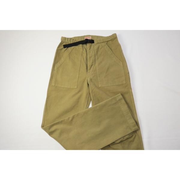 70%  OFF！  送料無料！BARTACK のクライミングパンツです。コットン100％　コットンスウェード　スリムストレートボタンフライ　COL: グリーンキャメルワンウォッシュ加工を施しています。ウエストゴム＆ドローコード付き。膝部分...