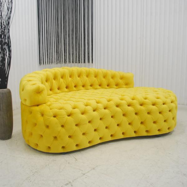 サイズ幅160×奥行90×高さ64cm座面高さ37cm仕様ベルベット調ファブリックSバネ、ウレタンフォーム、ウェービングベルト送料北海道：15,000円東北：10,000円※沖縄・離島は別途お見積り上記以外は送料無料