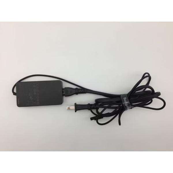 中古ACアダプター 使用感、細かな擦れキズがありますが、目立つキズが無く良い状態です。本体クリーニング済み。30日間の動作保証があります。商品到着後に何か不都合がございましたら当ストアへお問い合わせください。