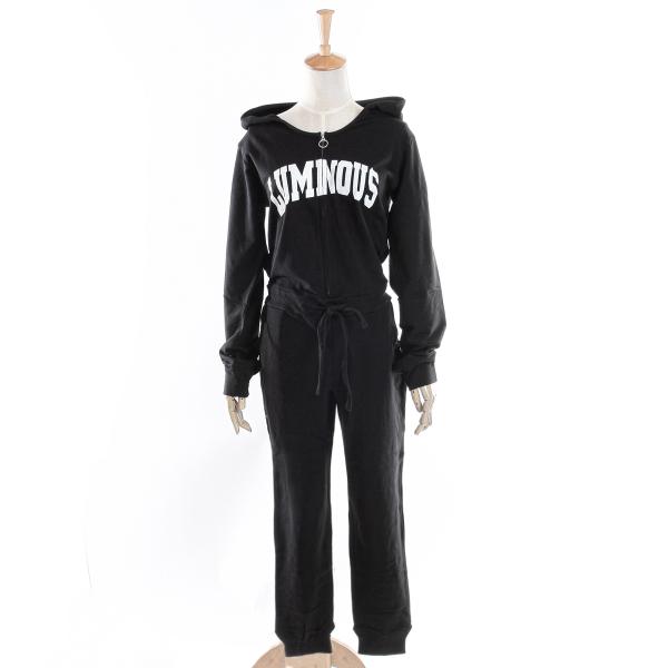 【特徴】M.K.Rは弊社企画により、今流行のスカルプリント、クロスプリント、刺繍、レース使いなどデザインにこだわりセクシー系女性をターゲットでストレッチ素材を使ってシルエットが美しく見えるような商品カットソーを中心に生産して比較的タイトな形...