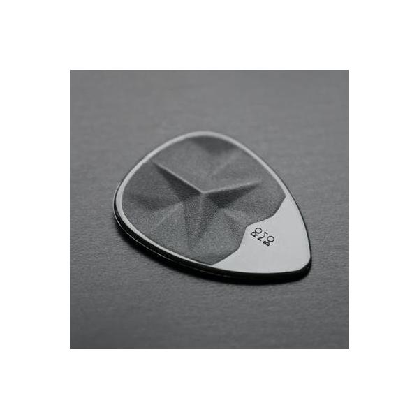 ギタープレイやサウンドにも革新をもたらす先進的ギターピック！