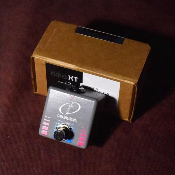 SIDEKICK JR のパフォーマンスの幅を広げる専用フットスイッチが中古にて！