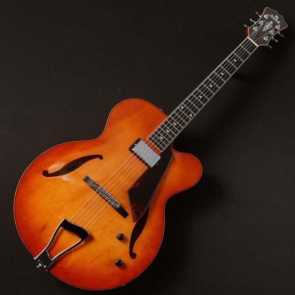 薄いボディでソリッドから持ち替えるのも違和感無し。ハイコストパフォーマンスのMade in Japanフルアコです。