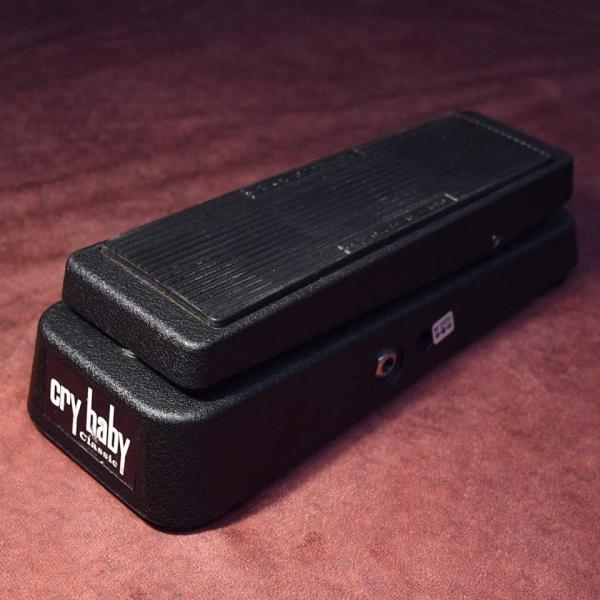 Faselインダクターを搭載、60年代のトーンに近づけたクライベイビーです。