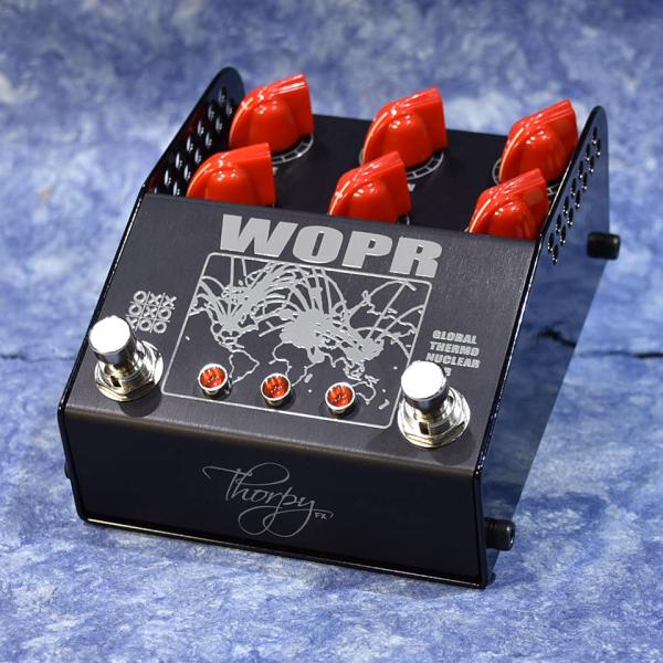 Thorpy FXのFallout Cloud FuzzとVeteranのシリコンレンジマスターインスパイアの2in1ペダル！