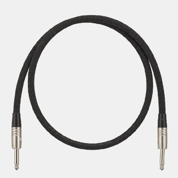 CS-8037に編組スリーブを被せて耐久性を向上させ、よりタイトなサウンドにチューニングしたモデル