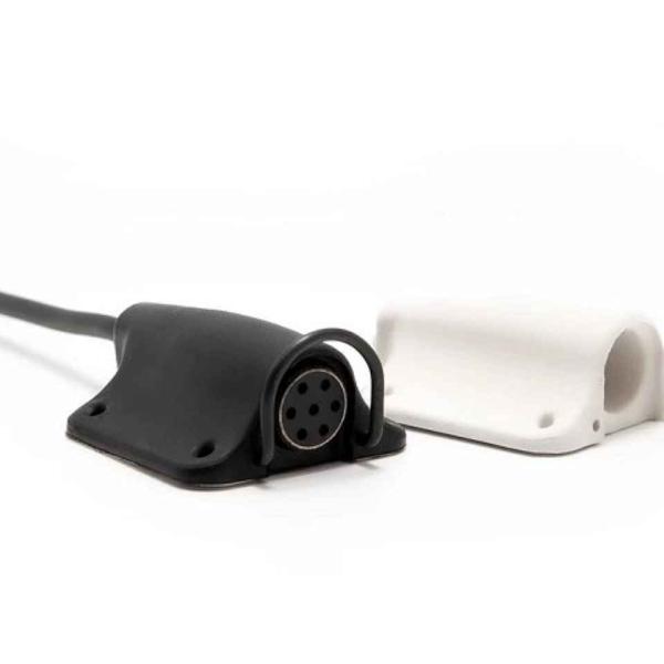 ラベリアマイクを身体や衣服に取り付けた時に起こる擦れノイズ音を効果的に減衰させるアクセサリー。MKE2用