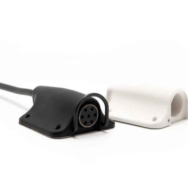 ラベリアマイクを身体や衣服に取り付けた時に起こる擦れノイズ音を効果的に減衰させるアクセサリー。MKE2用