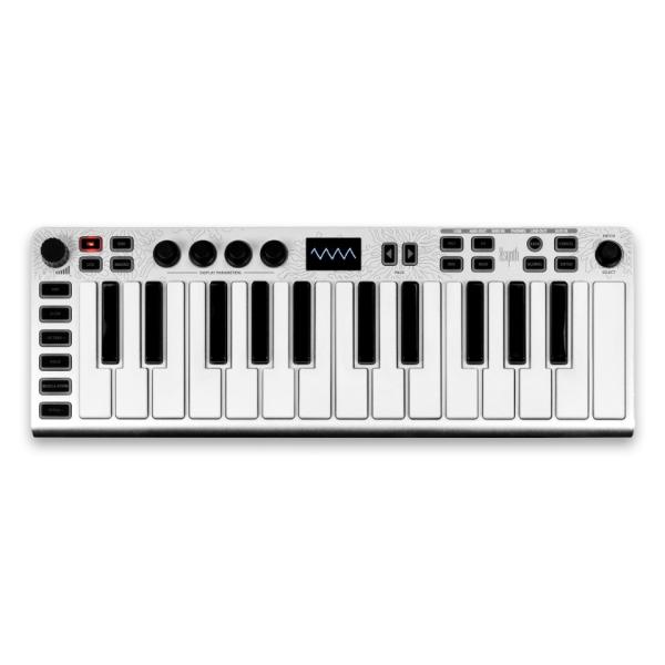 オーディオ／MIDIインターフェース搭載の、超薄型25鍵シンセサイザー