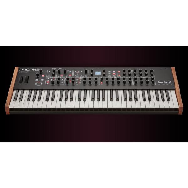 8 ボイス・アナログ・ポリフォニック・シンセサイザー