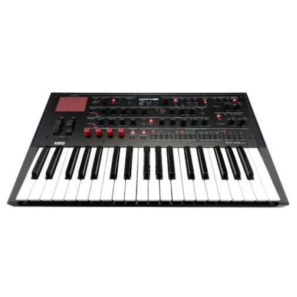 同時発音数が約 2 倍になり、フリーランニング LFO などが拡張されパワーアップした、モンスター・シンセ