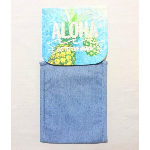 ハワイアンリゾート気分になれるインテリアアイテム。パイナップルグラフィックとアロハのロゴを組合わせたロールペーパーホルダーが、トイレをアロハな空間にしてくれます。【サイズ】縦約35cm　横約17cm【素材】ポリエステル100％※こちらの商品...