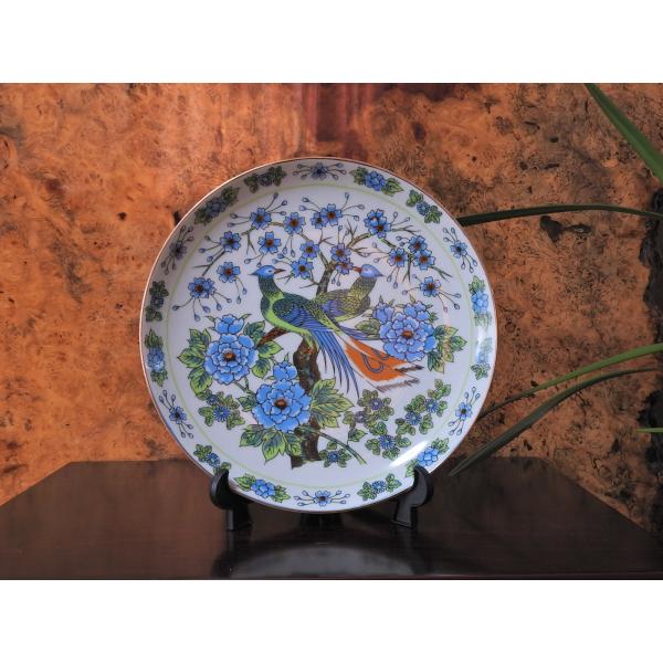 日本の安くて人気のお土産.海外旅行のお土産にとても人気ですオシャレなシノワズリークジャク絵柄です.金線仕上げになっています。食器、飾り皿,又パーテイ用として、<br>お使いください。商品コード：PL-02材質：磁器サイズ：25....